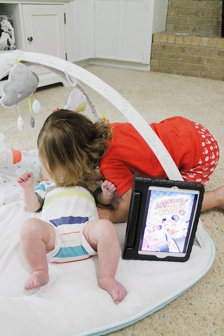 10 Ways To Promote Sibling Bonding - Simply Clarke